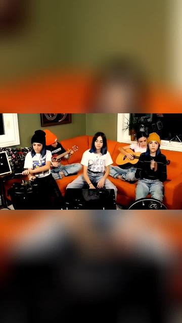 一人分饰多角missbee#披头士 #音乐