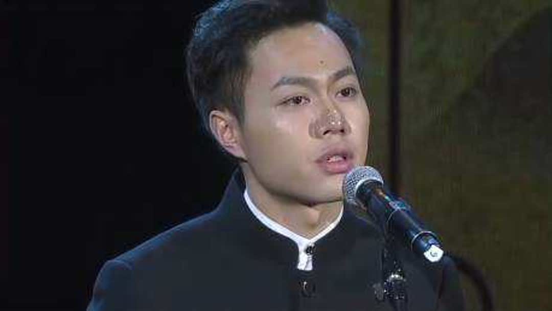 第十九届齐越朗诵艺术节,肖杰午朗诵《出师表》,全场掌声不断!