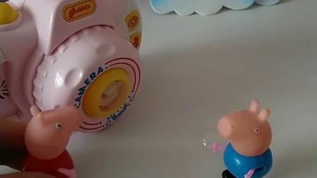 宝宝育儿益智动画片:佩奇要不要把泡泡机借给乔治玩啊