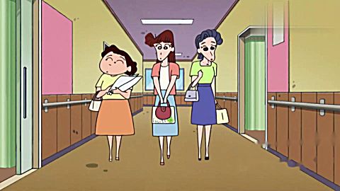 太太们来看望美冴,美冴正在给上尾老师挠痒痒,太搞笑了!