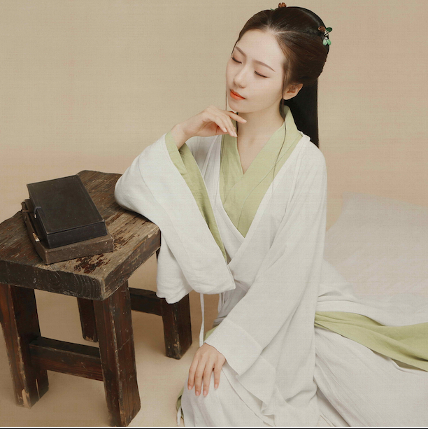 汤鱼师姐 