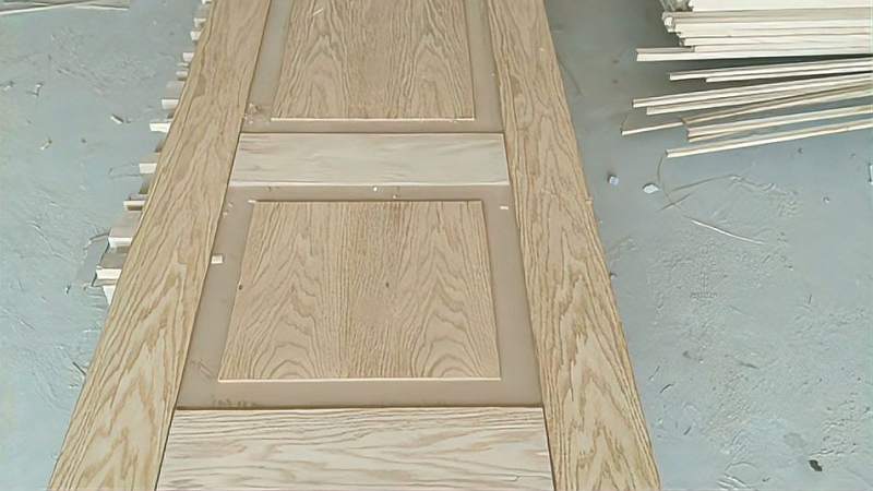 复合门的制作过程和用的材质