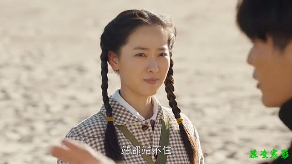 大学生们来到塞罕坝营地,沙尘荒漠杂草丛生,条件艰苦住地窨子!