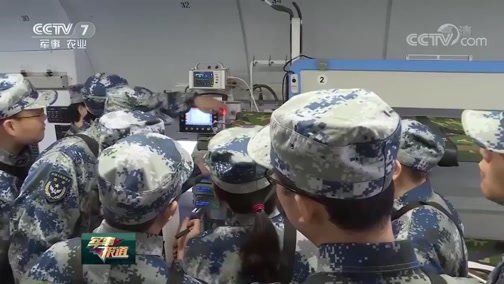 [军事报道]空军新型医疗救护飞机展开医疗后送训练考核
