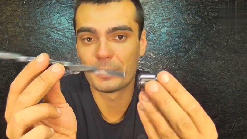 牛人自制手动钻头,非常实用,这都能想得到,简直就是天才