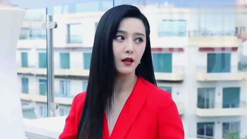 范冰冰“逃税风波”后,竟卖起了自家面膜,网友:脸却变了样子!