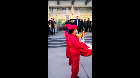红山乡周长虹书记为民办实事,解决万众e家二,三期市政供暖问题