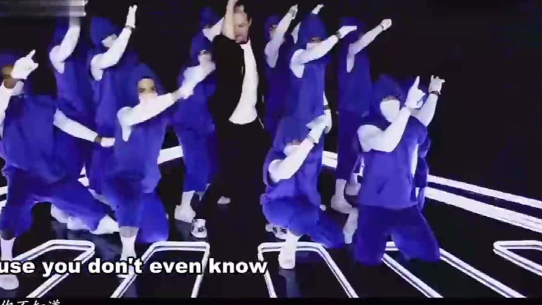 2019热门舞蹈视频最火抖音魔性眨眼舞《98k》这次来支震撼的舞蹈