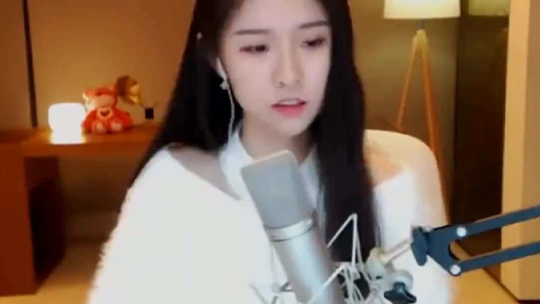 阿冷翻唱的这首do something超级带感,网友感觉心都燃了!