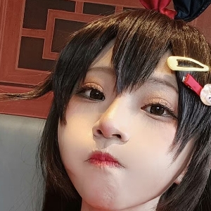 爱哔鸽子的维克多 