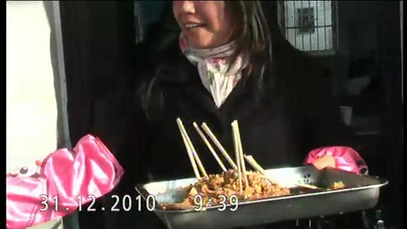 热乎的饺子 温暖的心——金鹗小学72班“庆元旦 包饺子”主题班会(下)