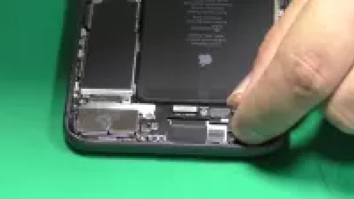 iPhone8Plus手机信号差 教你如何更换WiFi天线