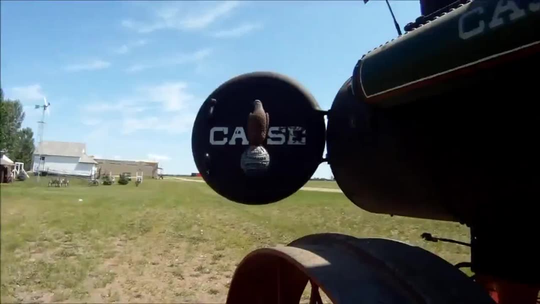 烧煤的蒸汽机锅炉内部到底是什么样?熄火后钻进去看个够