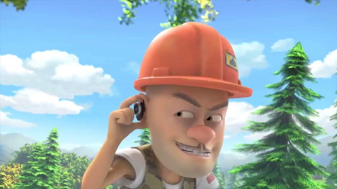 熊出没之过年:熊二为了避免光头强发现,穿着海绵鞋潜入光头强家