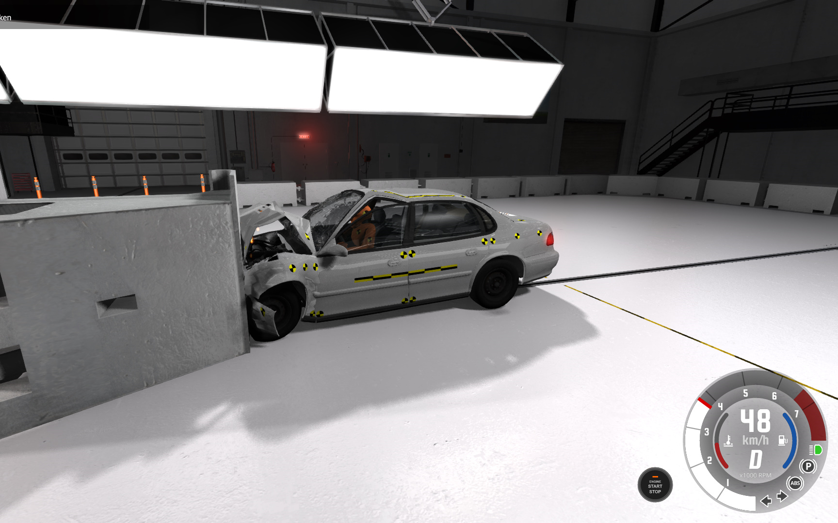 车祸模拟器:小车通过各种碰撞实验,不知道这辆车会得几星?