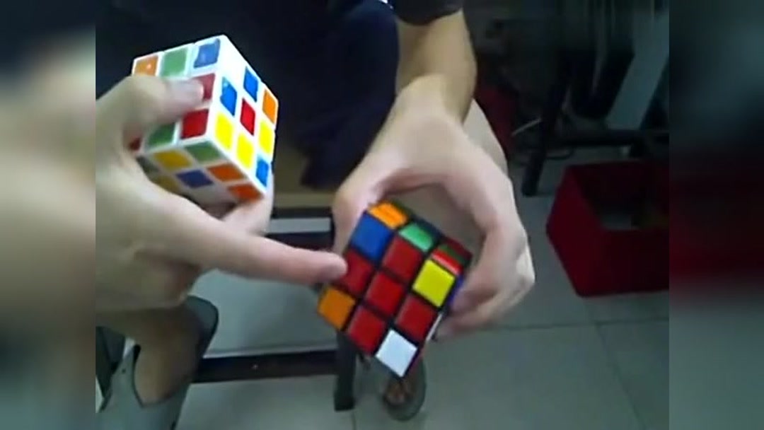 魔方教程一看就懂视频 魔方快速复原