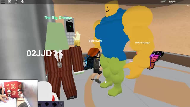 Roblox普通电梯:一群胖子从电梯里走出来!太刺激!