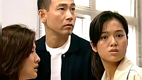 鉴证实录:女法医前去寻找证据,却被疑犯打晕,醒来后指认凶手