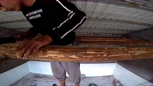 接木头的方法不错,两根木头水平接起来整齐顺心