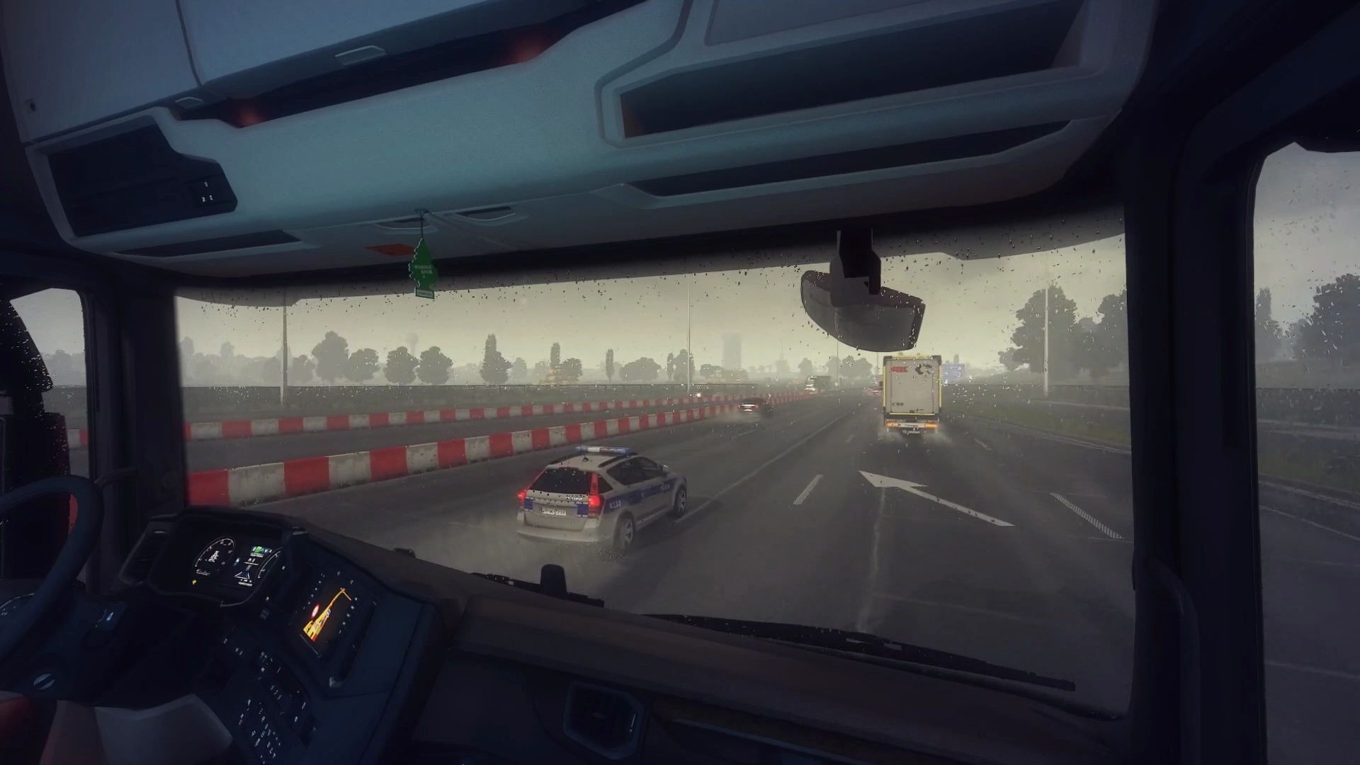 【欧洲卡车模拟2】 不就是地上有水吗 来看欧卡2 极品画质前方展望 就...