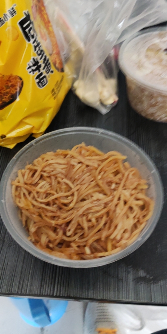 ...100G咪咕视频,换了一个壁纸,电脑网卡坏了,dy买了十双袜子和神指套