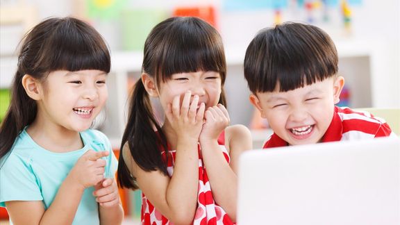 现代科技英语无用?聪明的电脑如何带孩子学单词及发音