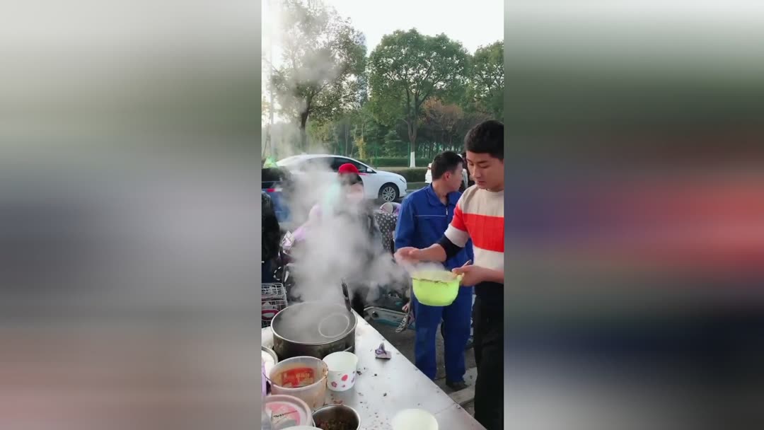 5元一份,百分之70的净利润,卖了183份自己算挣多少钱