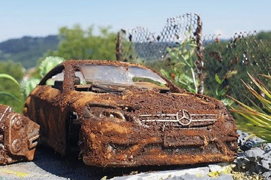 破旧奔驰CL63汽车模型翻新过程,手艺真厉害,修复后跟新品一样!