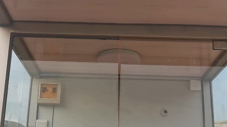 形象礼宾玻璃站台岗亭定制源头岗亭厂家保安亭门卫值班室