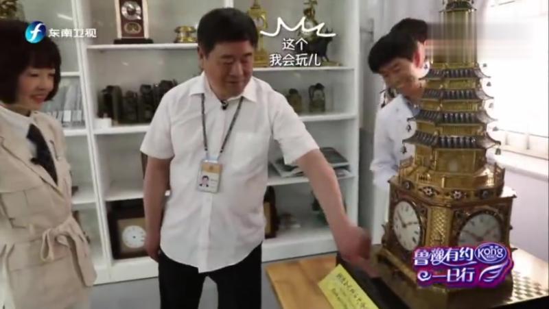 故宫博物院院长单霁翔参加鲁豫有约一日行介绍文物医院的工匠,他说:...