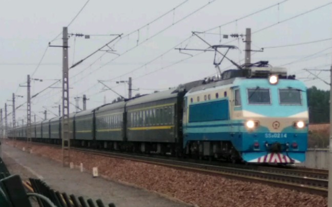 火车 客车K2285次 长春-昆明 SS8牵引25G