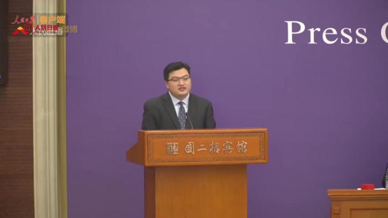 【开车出门需要做什么防护】中国疾控中心研究员冯录召表示,如果开...