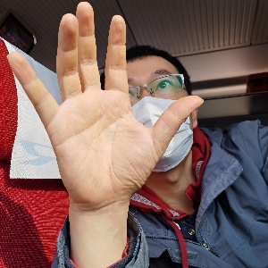 每日明说 
