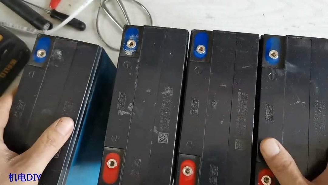 饿死的电瓶如果充不上电,可以先用可调电源激活