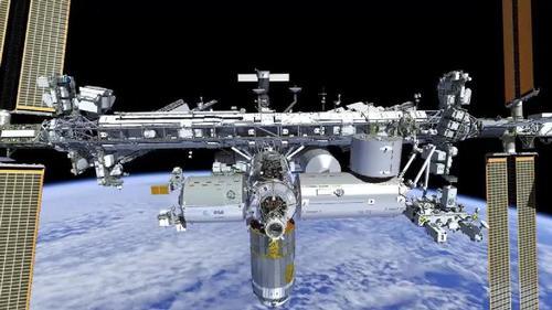 NASA宇航员将实行太空行走的模拟动画