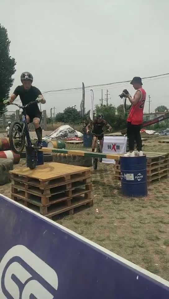 不一样的自行车竞速赛