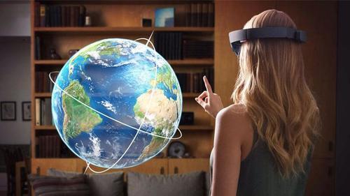 游戏就要这么玩,在电脑上玩都弱爆了,这便是科技的魅力