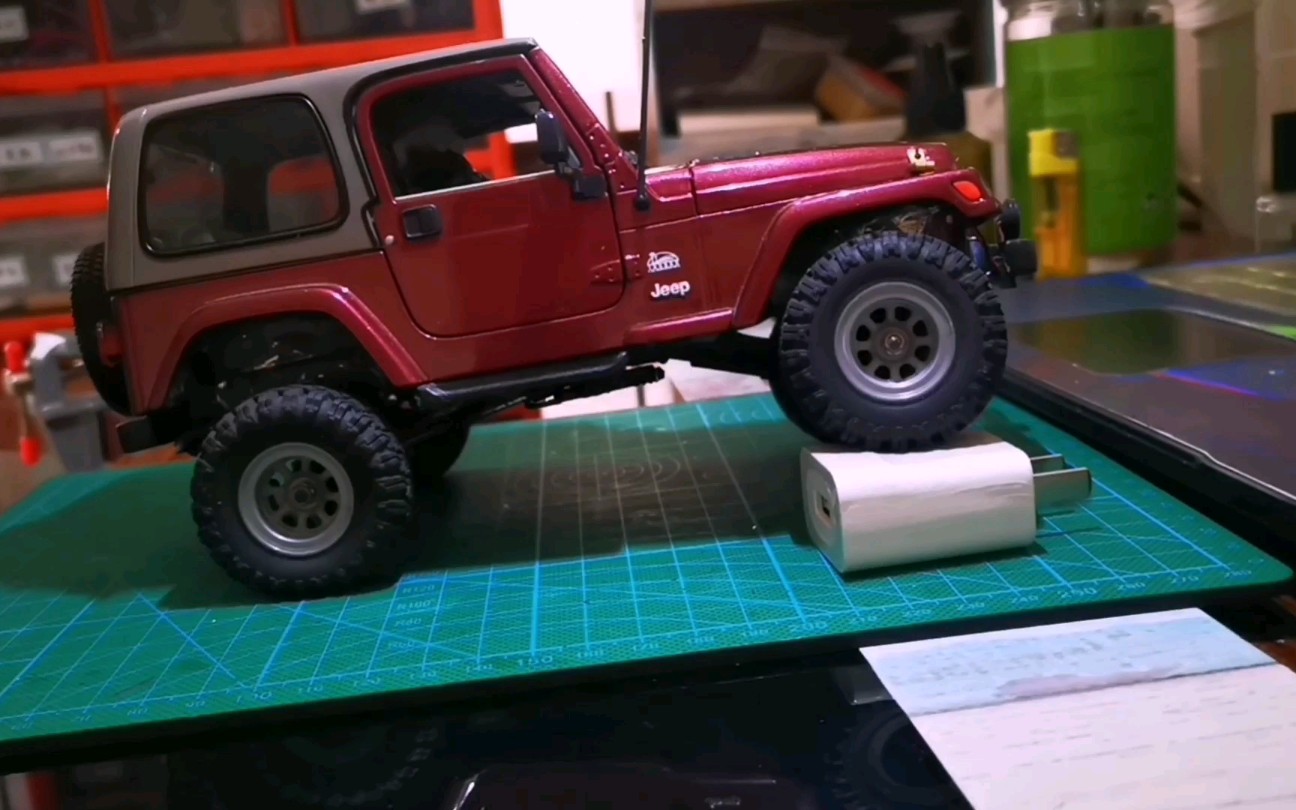 【汽车模型】1:18RC小吉普底盘结构拆解详情