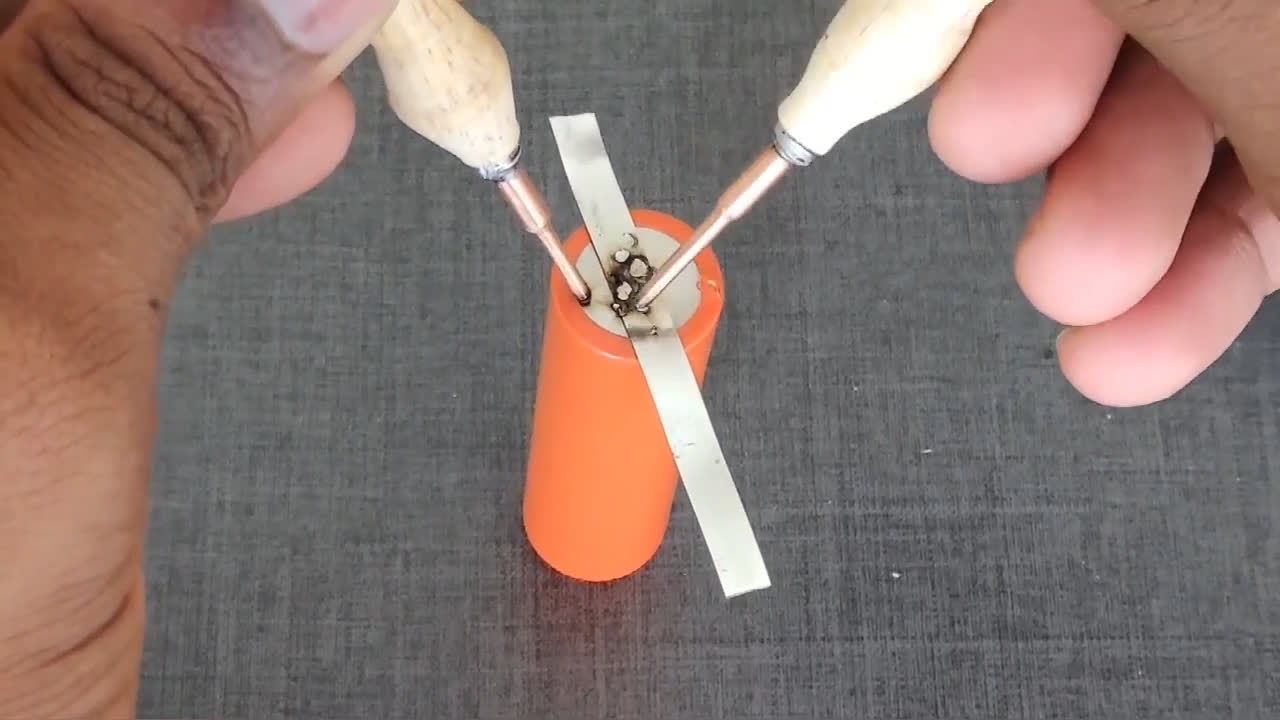 .制作简易小电焊4电子电工物理.