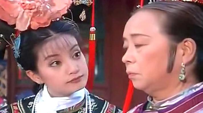 还珠格格:容嬷嬷教小燕子规矩,小燕子竟然也有服软的时候!