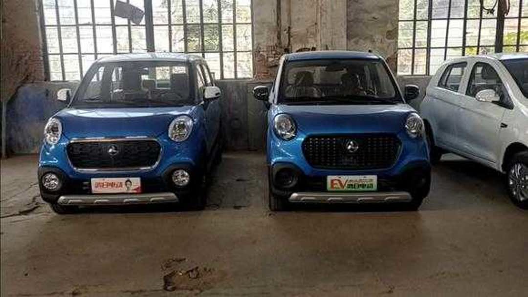 新能源电动汽车四轮车