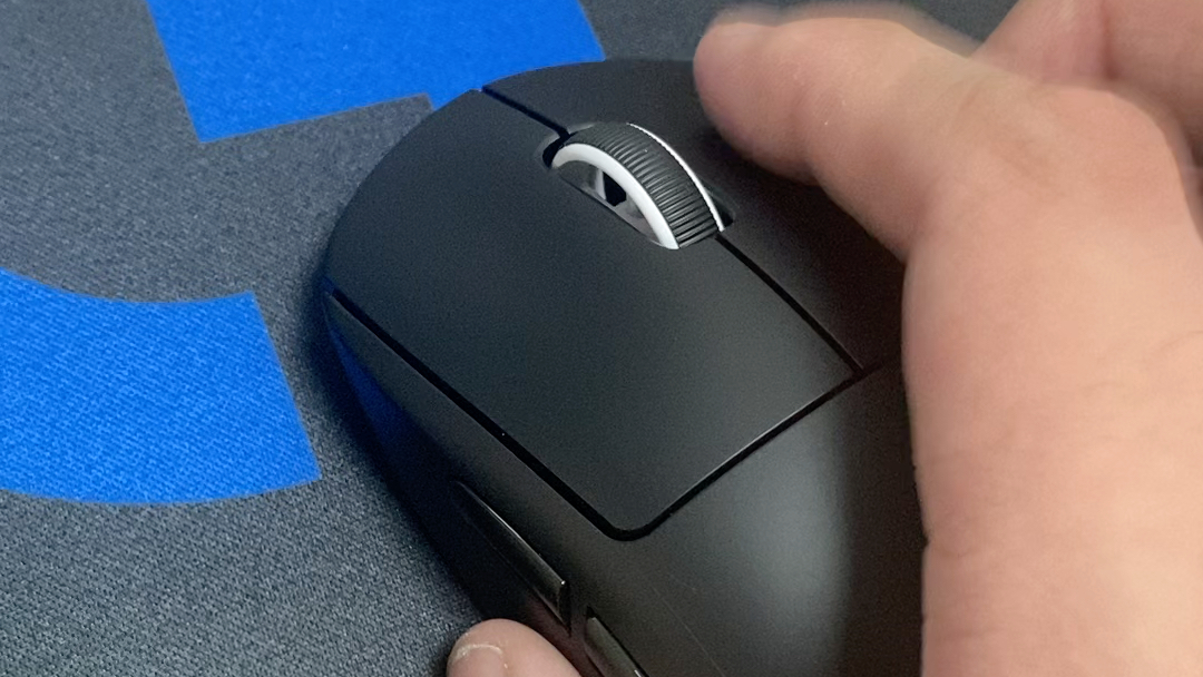 为什么我感觉狗屁王二代左右按键不一样,各位大哥能帮我看看吗