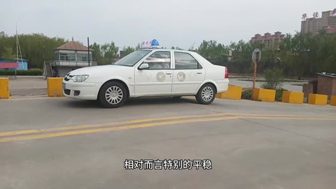 还在为选报考车型为难吗?胖胖教练半坡测试自动档与手动档车区别