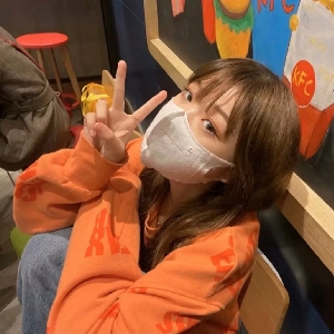 爱18楼的张小姐 