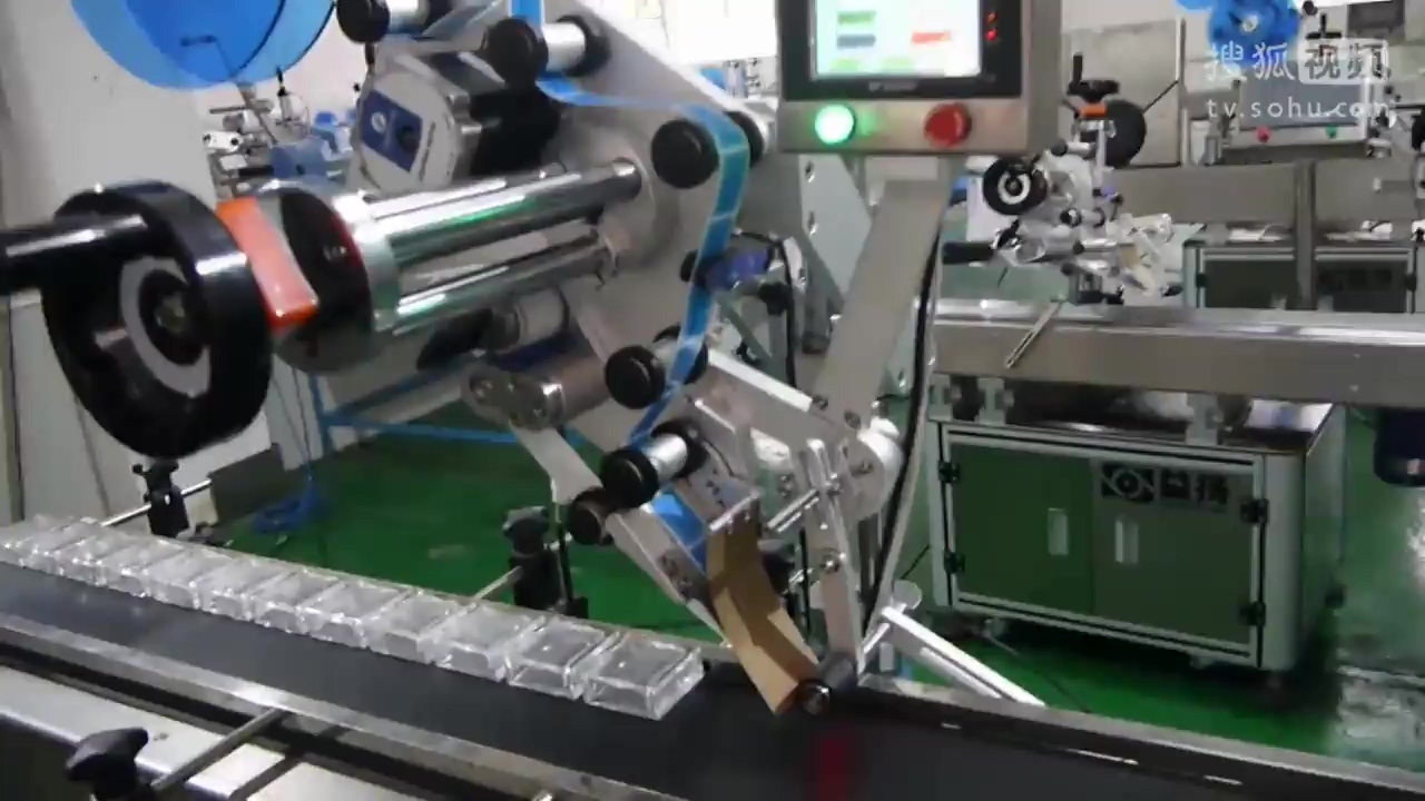 不干胶贴标机(益扬自动化)平面贴标机完美贴标过程