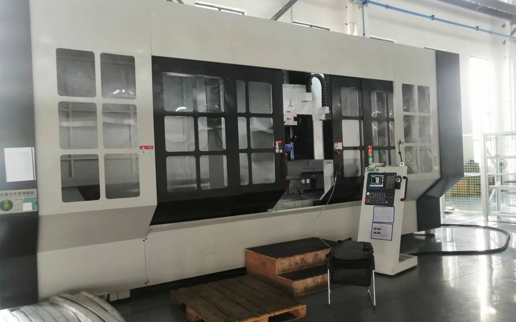 ...五轴五联动加工铝型材铝板加工汽车防撞梁太阳能光伏支架汽车行李架