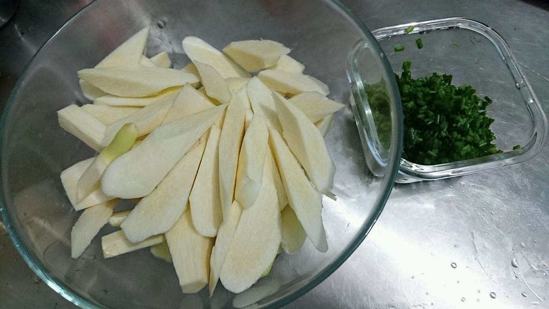 晋惠三农:本期给大家讲一下茭白的种植技术,以及它的作用