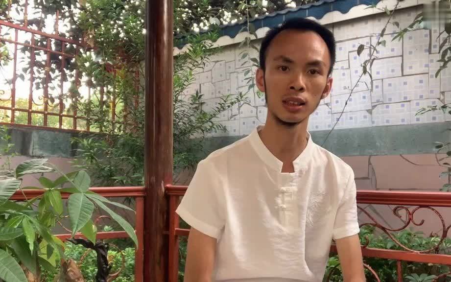 顽石博主带大家一起认识翡翠的糯种