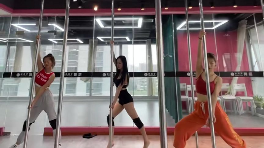 欧美风钢管舞完整版,#舞蹈课堂随拍 #跳舞使我快乐