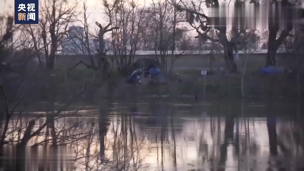 冬季风暴侵袭美国无家可归者处境愈发艰难